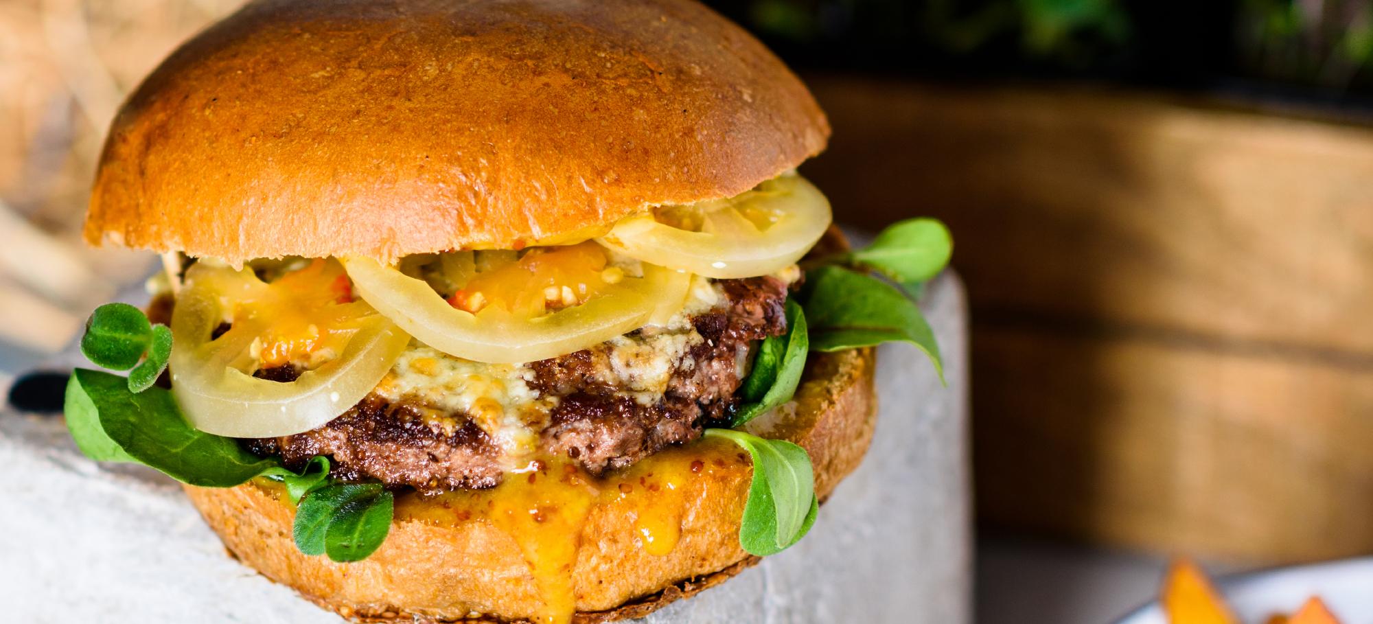 Maxi burger au bleu | Mes Recettes